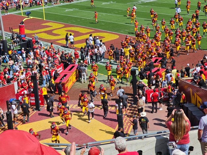 The USC Offensive Line Of Future On Display – InsideUSC with Scott Wolf