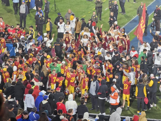 USC Wants To Shore Up Line – InsideUSC with Scott Wolf