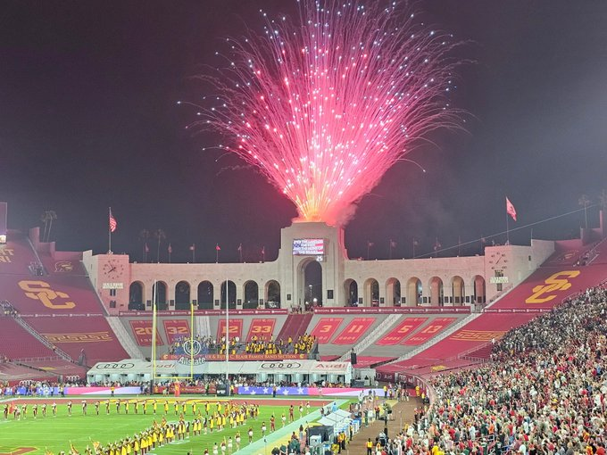 If It’s Friday, It’s Time For A USC Notes Coliseum – InsideUSC with ...