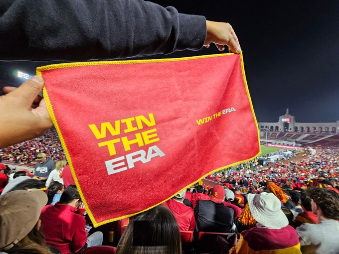 Saturday Buzz: There Are Always USC Connections – InsideUSC with Scott Wolf